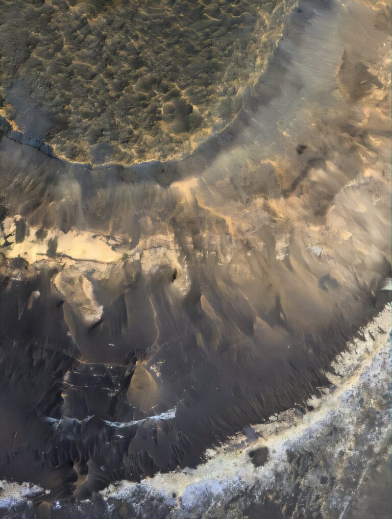 Mars Was Once a Watery World—And Its Clays Could Hold Secrets of ...