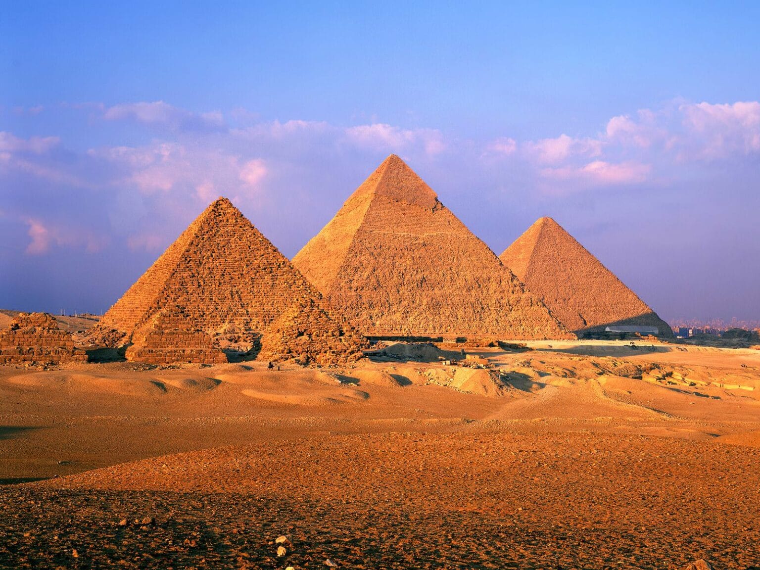 Who Really Built the Pyramids? What Archaeology Reveals Beyond the Myths