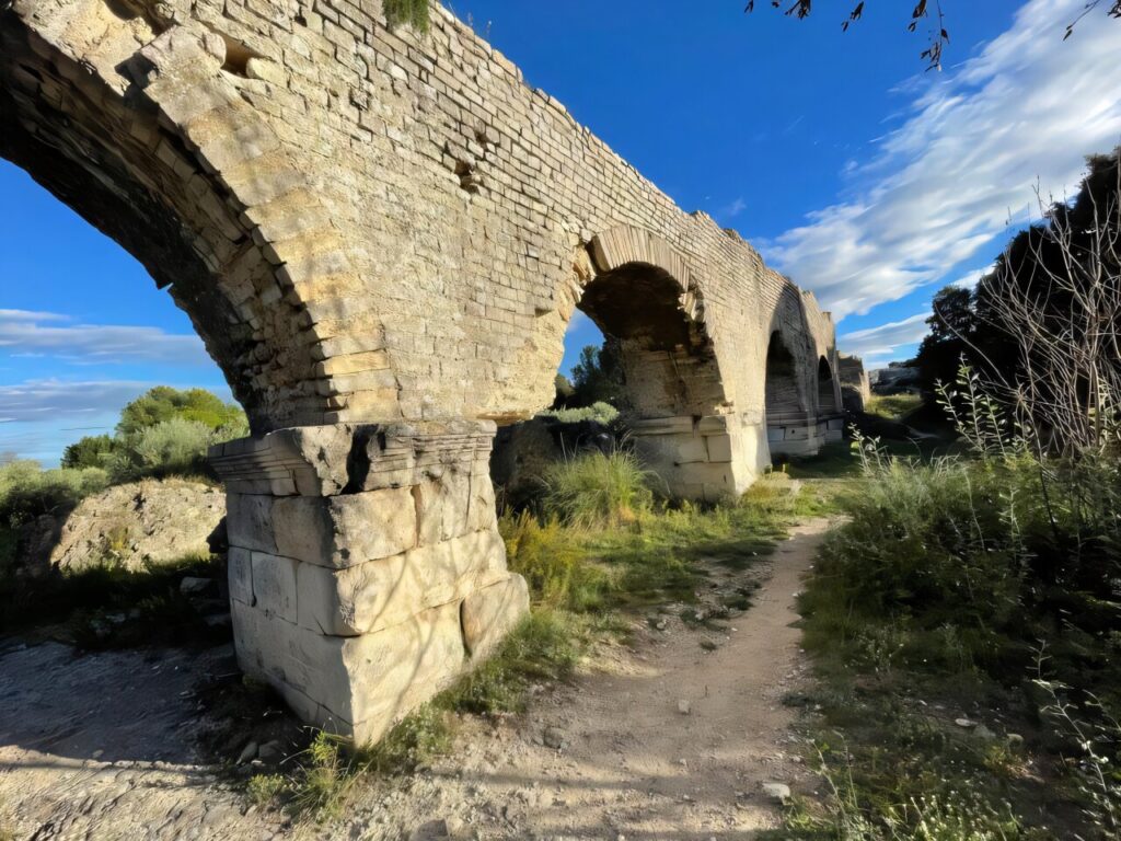 The Ancestral Puebloans: Cliff Dwellings and Cultural Legacy