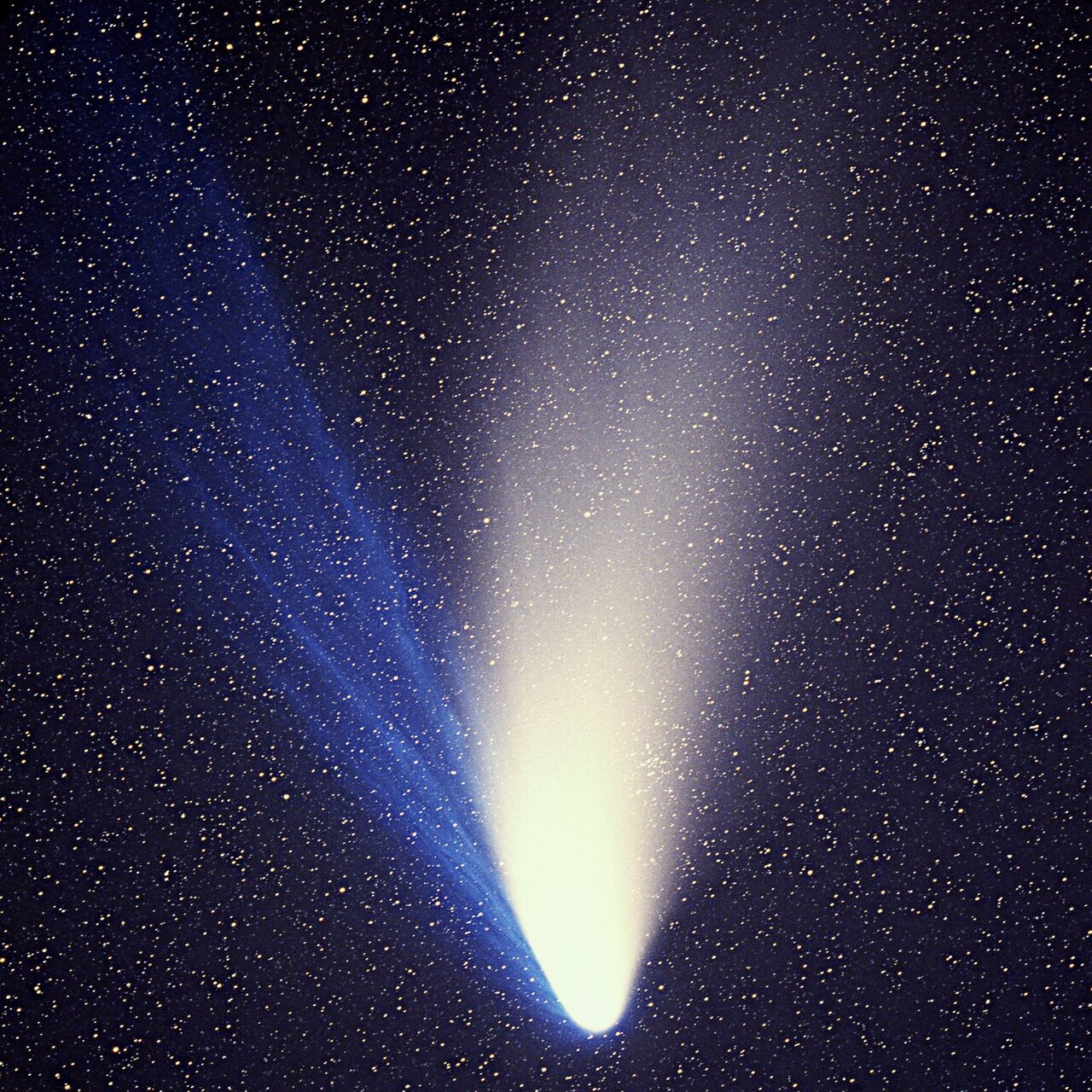 What Is a Comet? Why These “Dirty Snowballs” Create Spectacular Shows